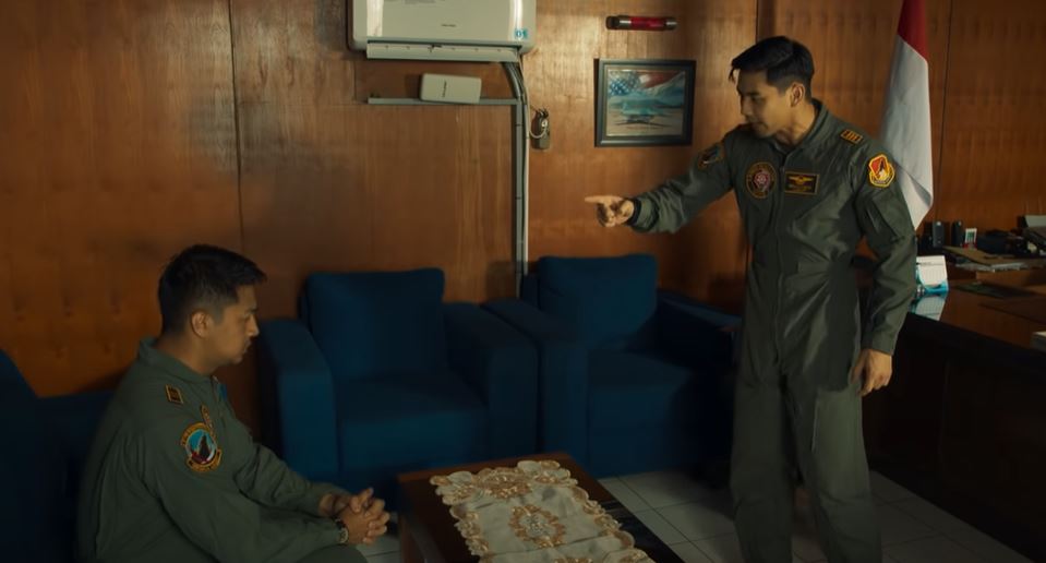 (REVIEW) Serigala Langit (2021) - KINCIR.com